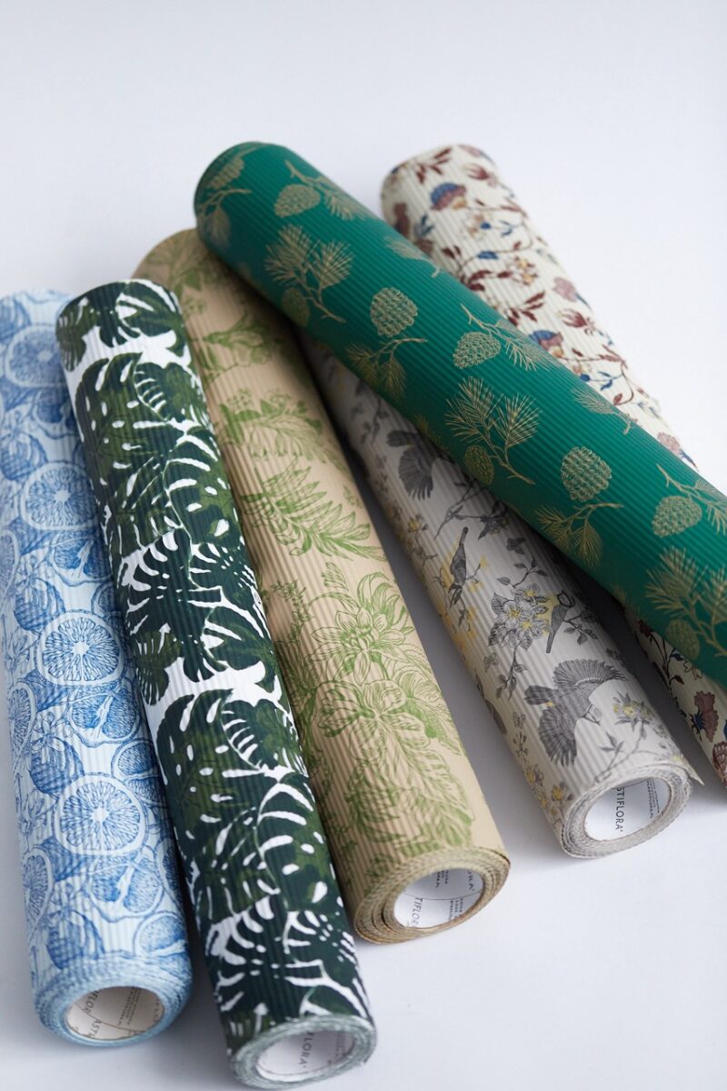 Dovanų popierius „Zylutės” — Story by Nature